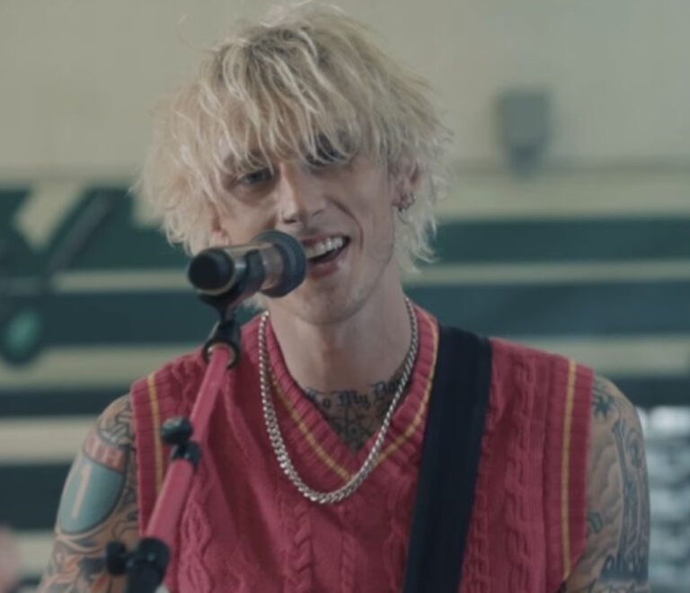 Machine Gun Kelly [MGK] Haircuts - The Hair Stylish - Men Haircuts 2025